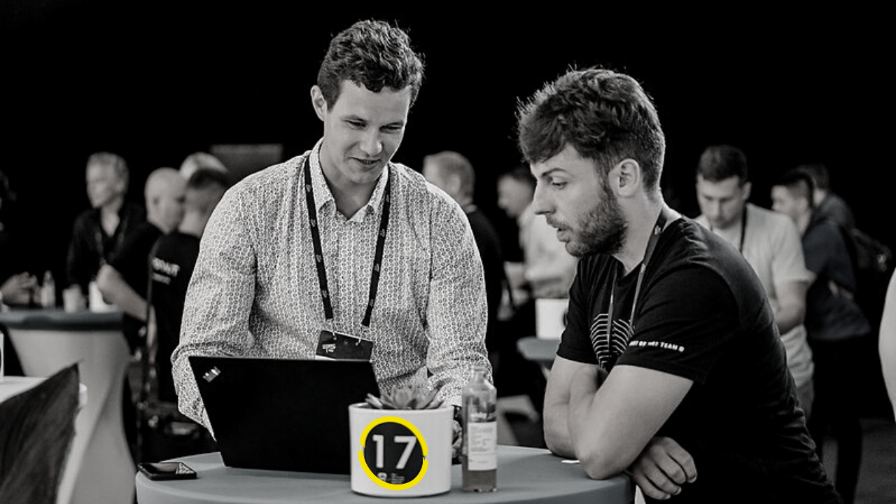 How does Brella help you connect with the right people at the sTARTUp ...