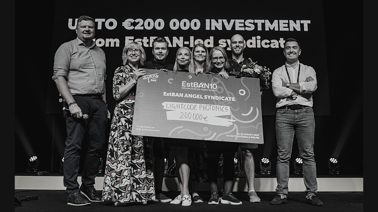 sTARTUp Pitching 2022 winner LightCode Photonics changes the way robots ...